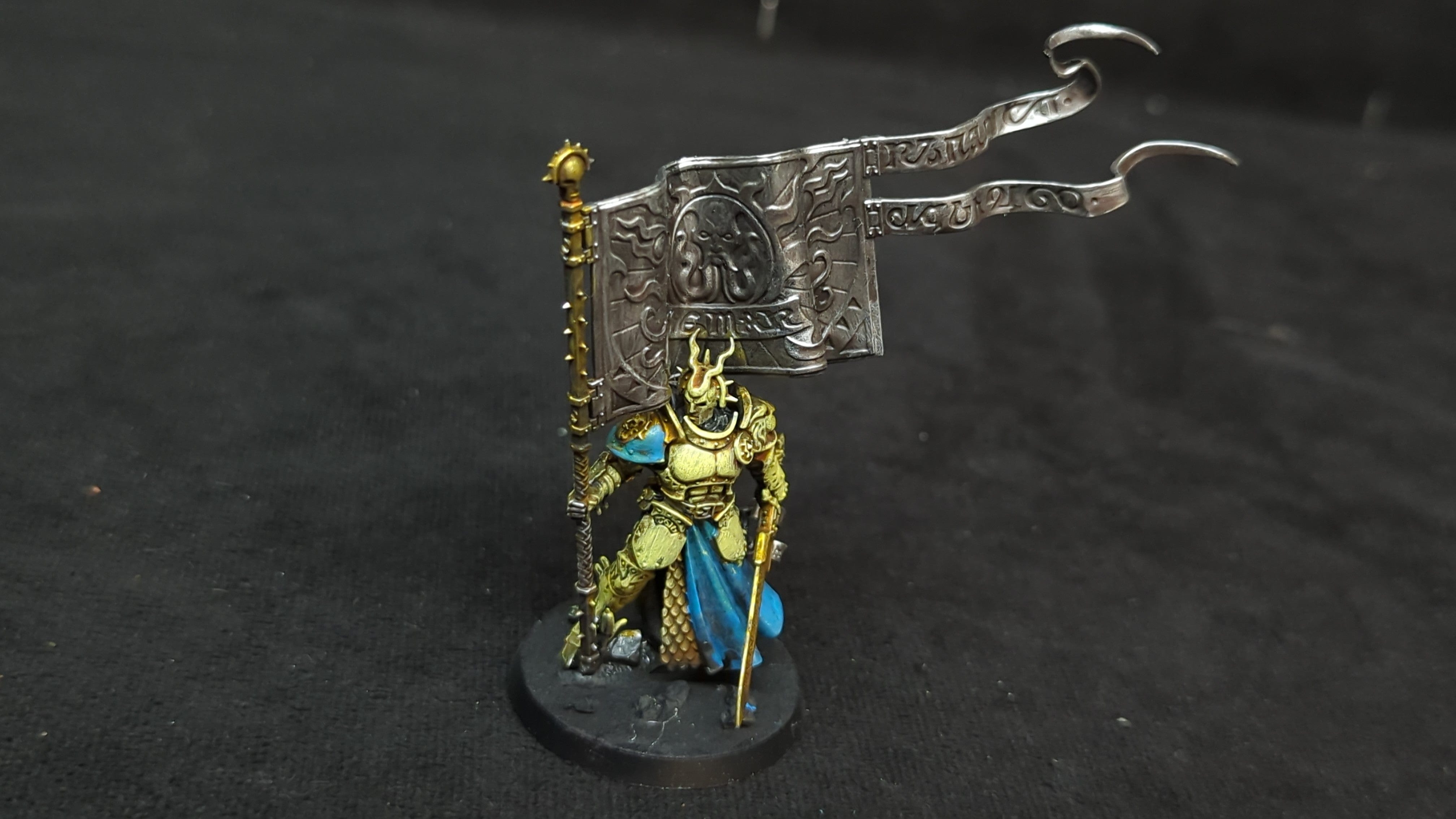 Age of Sigmar Stormcast Eternals Knight-Vexillor with Banner of Apothe
