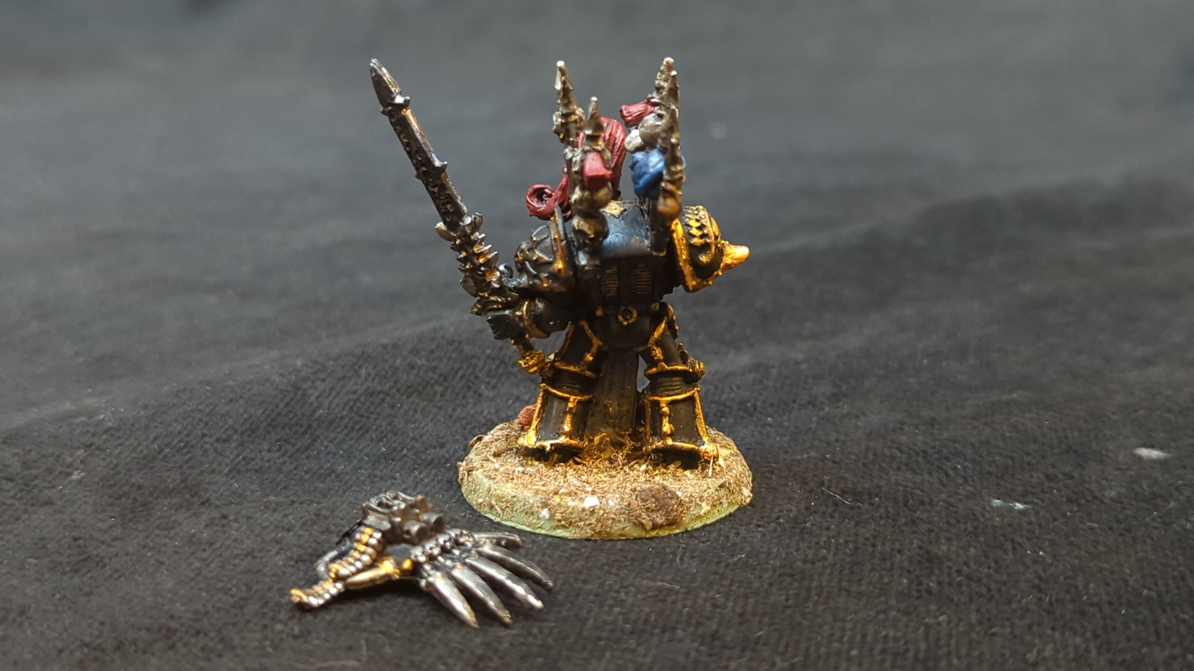 Warhammer 40k Chaos Space Marines Abaddon the Despoiler (OOP Metal) x1